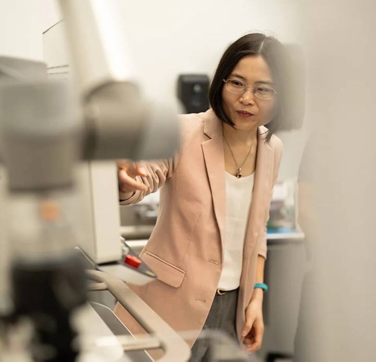 Revolutionary Cancer Treatment: The Invisible Weapon That Defeats Tumors Without Surgery – Archyde