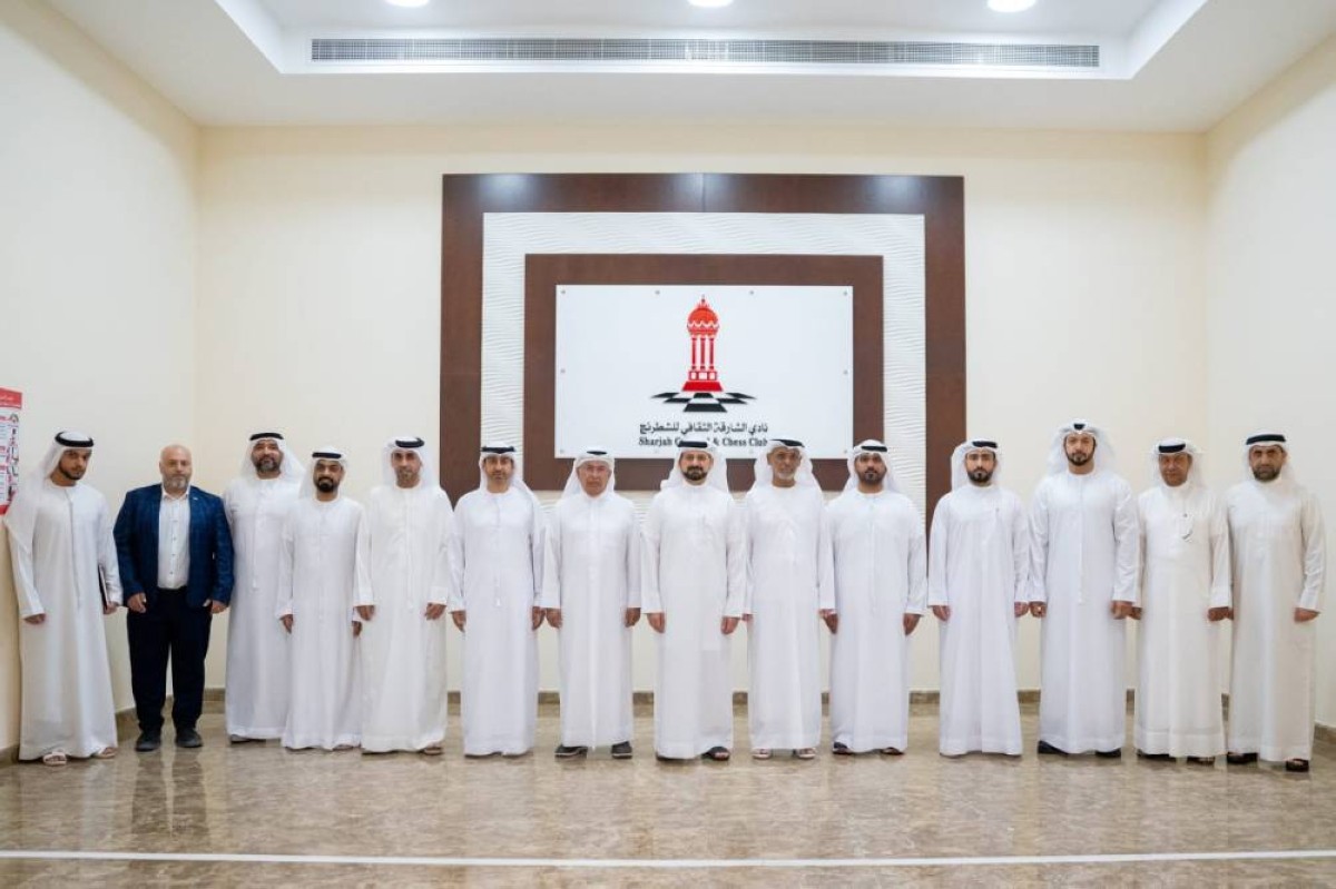 رئيس مجلس الشارقة الرياضي يبحث الخطط والتحديات مع 5 أندية