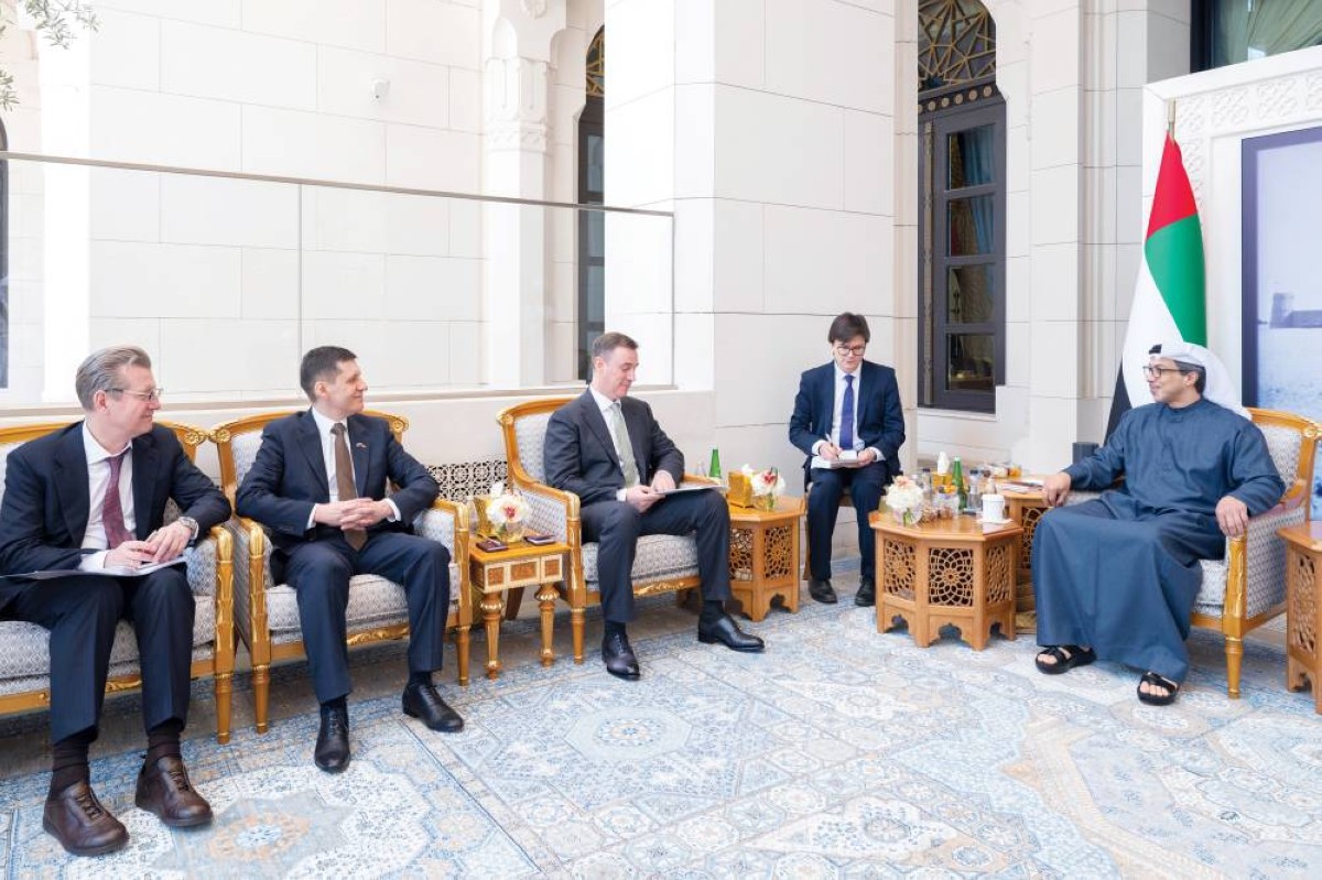منصور بن زايد: العلاقات الإماراتية الروسية متينة