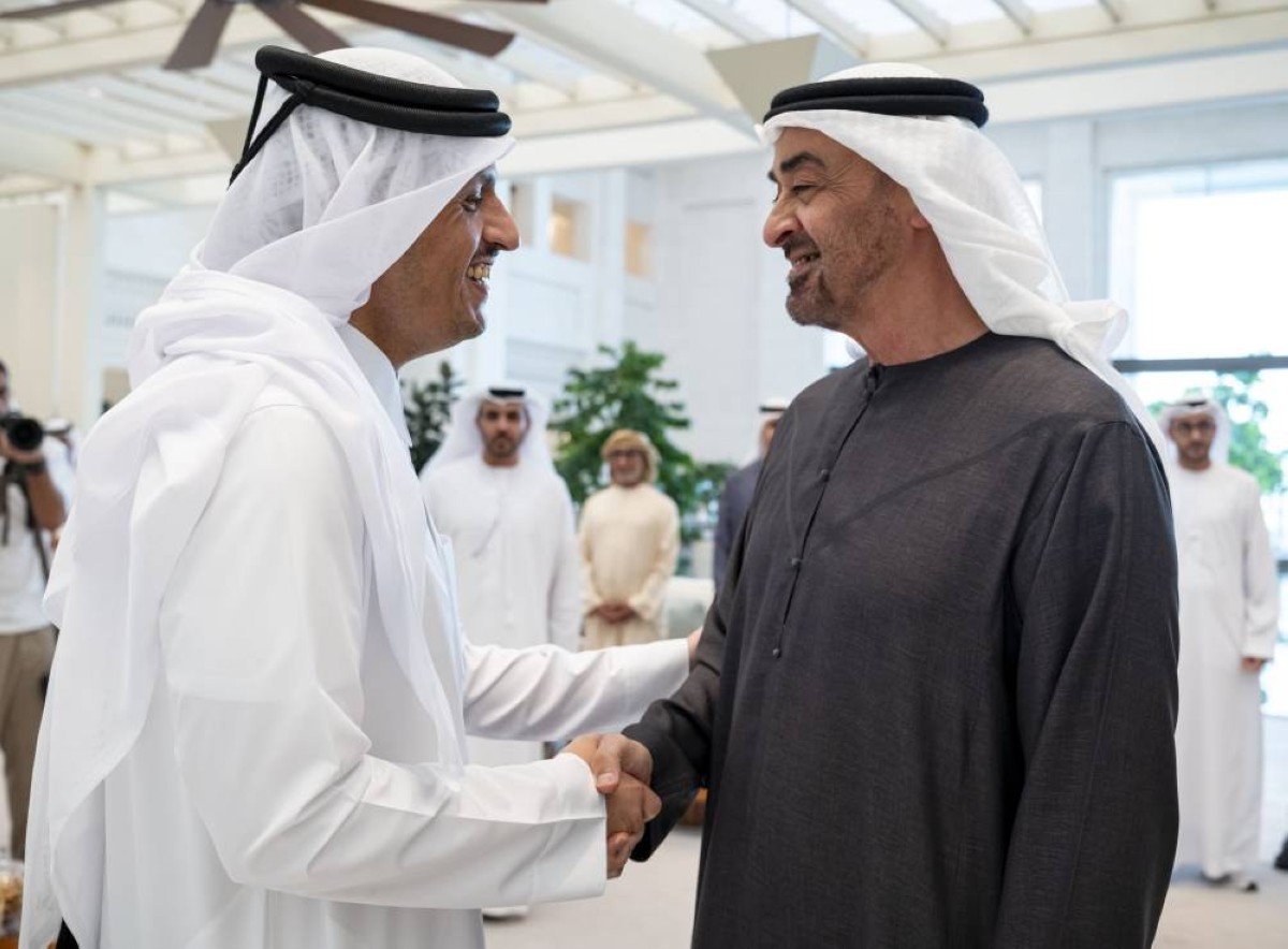رئيس الدولة ورئيس مجلس الوزراء وزير خارجية قطر يبحثان التعاون والعمل ...